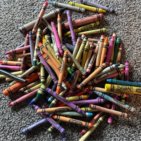 Crayola | Other | Bag Of Crayons For Crafts Lb 5 Oz Multiple Colors 45 ...